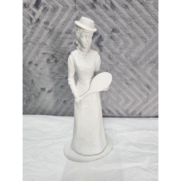 Kaiser | Accents | Vtg Kaiser Bisque Porcelain Victoria 227 Figurine ...